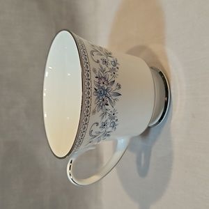 Noritake | Dining | Contemporary Noritake Blue Hill 2482 5 Piece Place ...